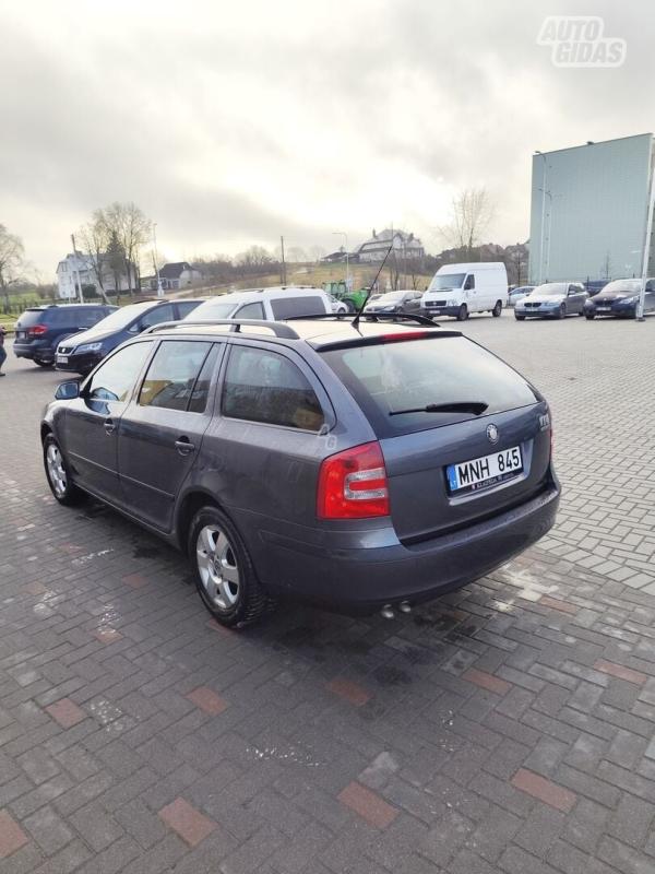 Grey Skoda Octavia 2008 in Telschi, with an engine capacity of 1.90 L and mileage of 330 thousand km for 1600 €, photo 4 on AUTOMOTO.COM.LV