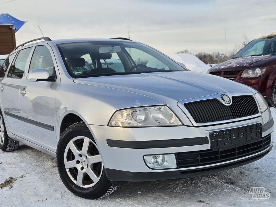 Grey Skoda Octavia 2008 in Kluonaliai, with an engine capacity of 1.90 L and mileage of 270 thousand km for 2999 €, photo 6 on AUTOMOTO.COM.LV