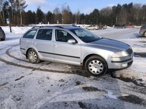 Grey Skoda Octavia 2008 in Vilnius, with an engine capacity of 1.90 L and mileage of 257 thousand km for 1500 €, photo 6 on AUTOMOTO.COM.LV
