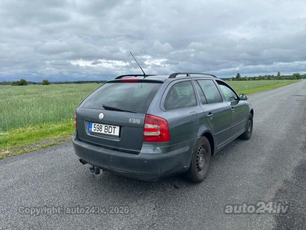 Pelēks Skoda Octavia 2008 Tallina, ar dzinēja tilpumu 2.00 L un nobraukumu 350 tūkst. km par 1699 €, foto 3 vietnē AUTOMOTO.COM.LV
