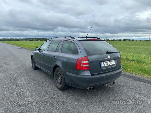Pelēks Skoda Octavia 2008 Tallina, ar dzinēja tilpumu 2.00 L un nobraukumu 350 tūkst. km par 1699 €, foto 4 vietnē AUTOMOTO.COM.LV