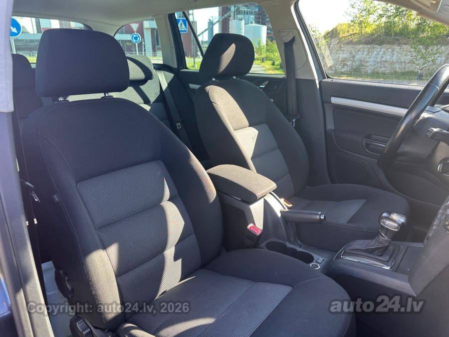 Pelēks Skoda Octavia 2008 Tallina, ar dzinēja tilpumu 2.00 L un nobraukumu 350 tūkst. km par 1699 €, foto 9 vietnē AUTOMOTO.COM.LV