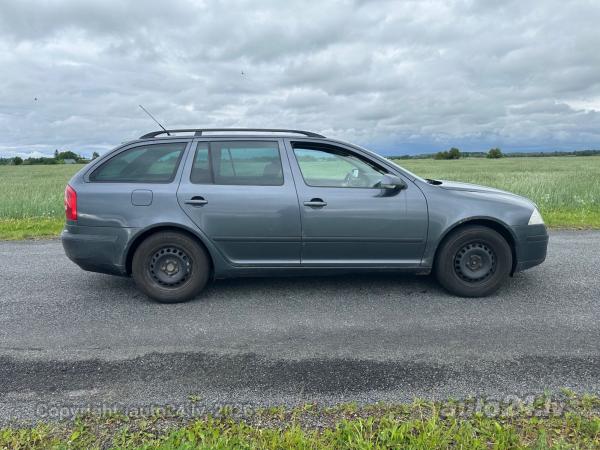Grey Skoda Octavia 2008 in Tallinn, with an engine capacity of 2.00 L and mileage of 350 thousand km for 1699 €, photo 10 on AUTOMOTO.COM.LV