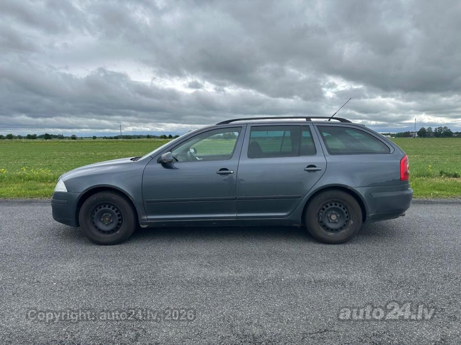 Pelēks Skoda Octavia 2008 Tallina, ar dzinēja tilpumu 2.00 L un nobraukumu 350 tūkst. km par 1699 €, foto 12 vietnē AUTOMOTO.COM.LV