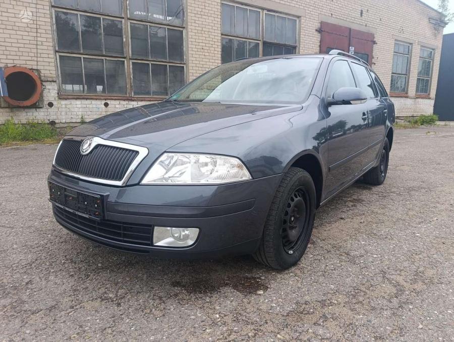 Pelēks Skoda Octavia 2008 Rokiškis, ar dzinēja tilpumu 1.90 L un nobraukumu 175 tūkst. km par 2700 €, foto 1 vietnē AUTOMOTO.COM.LV