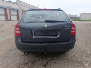 Pelēks Skoda Octavia 2008 Rokiškis, ar dzinēja tilpumu 1.90 L un nobraukumu 175 tūkst. km par 2700 €, foto 5 vietnē AUTOMOTO.COM.LV