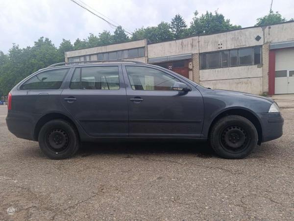 Pelēks Skoda Octavia 2008 Rokiškis, ar dzinēja tilpumu 1.90 L un nobraukumu 175 tūkst. km par 2700 €, foto 6 vietnē AUTOMOTO.COM.LV