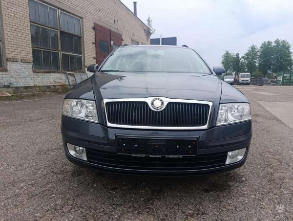 Pelēks Skoda Octavia 2008 Rokiškis, ar dzinēja tilpumu 1.90 L un nobraukumu 175 tūkst. km par 2700 €, foto 8 vietnē AUTOMOTO.COM.LV