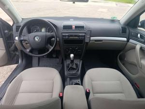 Pelēks Skoda Octavia 2008 Rokiškis, ar dzinēja tilpumu 1.90 L un nobraukumu 175 tūkst. km par 2700 €, foto 13 vietnē AUTOMOTO.COM.LV