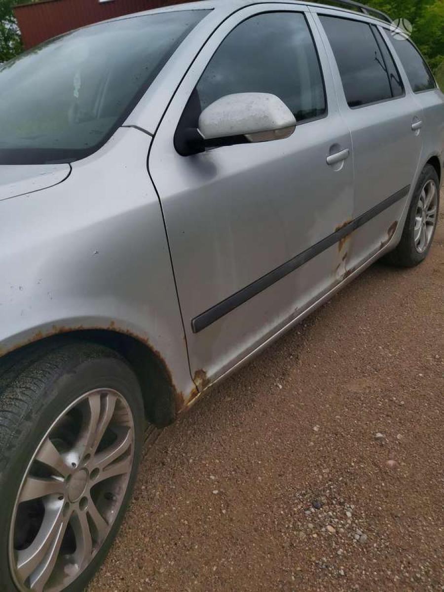 Pelēks Skoda Octavia 2008 Utena, ar dzinēja tilpumu 1.90 L un nobraukumu 333 tūkst. km par 1100 €, foto 4 vietnē AUTOMOTO.COM.LV