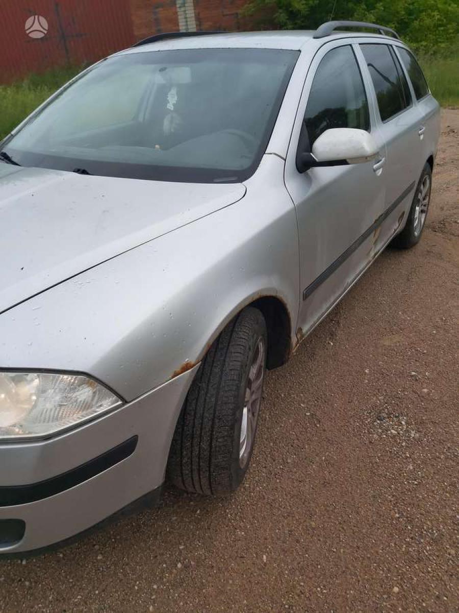 Pelēks Skoda Octavia 2008 Utena, ar dzinēja tilpumu 1.90 L un nobraukumu 333 tūkst. km par 1100 €, foto 7 vietnē AUTOMOTO.COM.LV