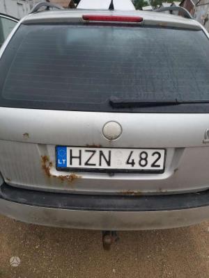 Pelēks Skoda Octavia 2008 Utena, ar dzinēja tilpumu 1.90 L un nobraukumu 333 tūkst. km par 1100 €, foto 9 vietnē AUTOMOTO.COM.LV