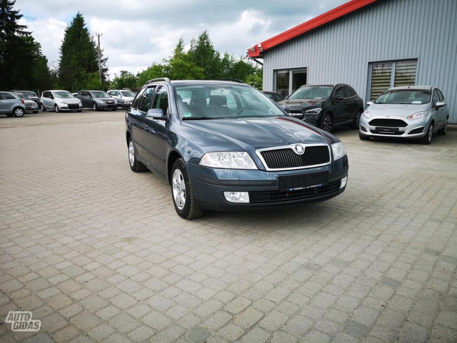 Pelēks Skoda Octavia 2008 Radviliškis, ar dzinēja tilpumu 2.00 L un nobraukumu 269 tūkst. km par 2750 €, foto 5 vietnē AUTOMOTO.COM.LV