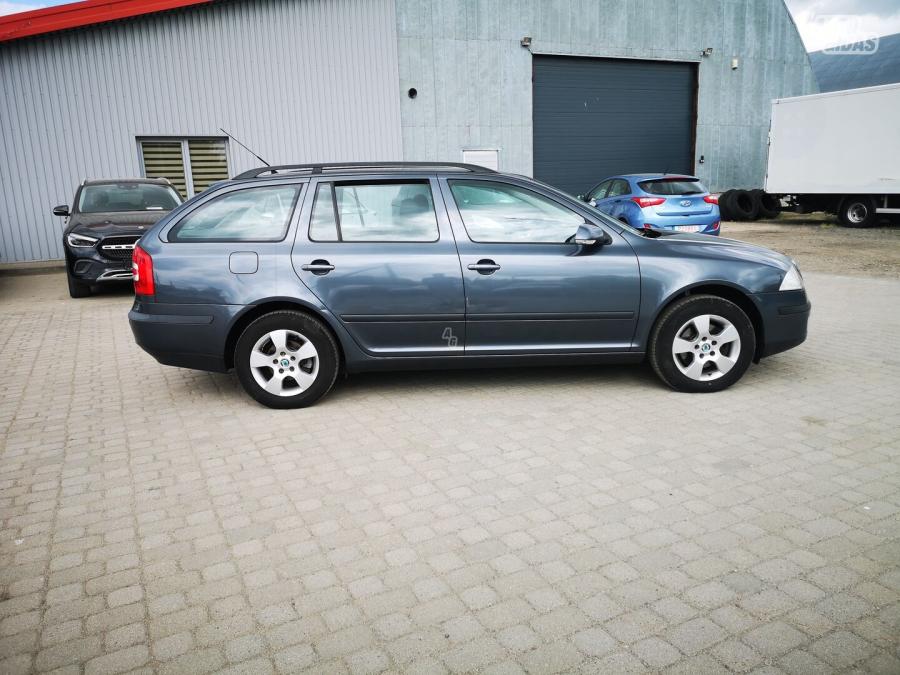 Pelēks Skoda Octavia 2008 Radviliškis, ar dzinēja tilpumu 2.00 L un nobraukumu 269 tūkst. km par 2750 €, foto 6 vietnē AUTOMOTO.COM.LV