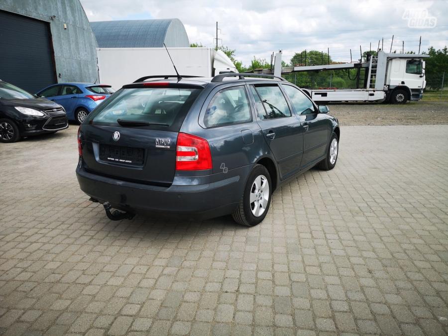 Pelēks Skoda Octavia 2008 Radviliškis, ar dzinēja tilpumu 2.00 L un nobraukumu 269 tūkst. km par 2750 €, foto 7 vietnē AUTOMOTO.COM.LV