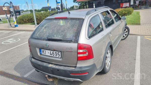 Pelēks Skoda Octavia 2008 Jelgava, ar dzinēja tilpumu 1.90 L un nobraukumu 435 tūkst. km par 1200 €, foto 2 vietnē AUTOMOTO.COM.LV