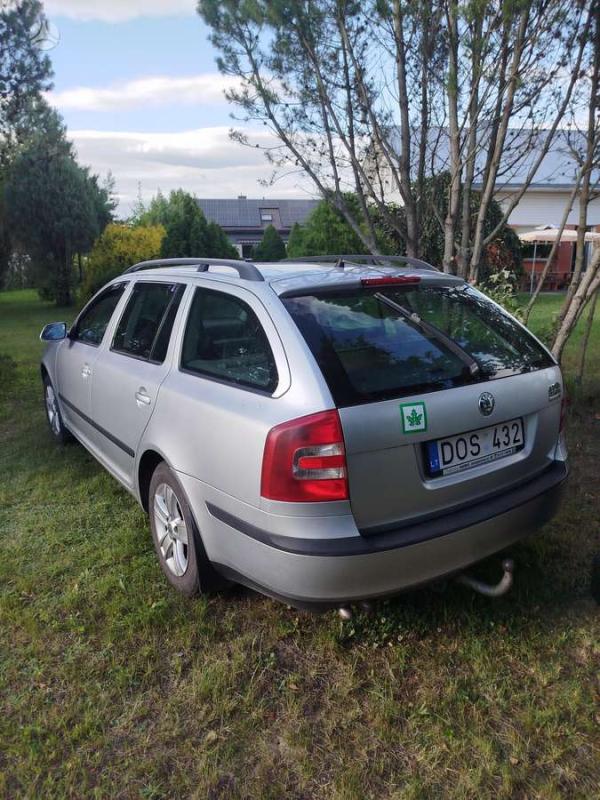 Pelēks Skoda Octavia 2008 Kauņa, ar dzinēja tilpumu 1.90 L un nobraukumu 220 tūkst. km par 2700 €, foto 4 vietnē AUTOMOTO.COM.LV