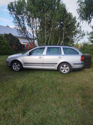Grey Skoda Octavia 2008 in Kaunas, with an engine capacity of 1.90 L and mileage of 220 thousand km for 2700 €, photo 5 on AUTOMOTO.COM.LV