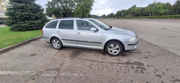 Pelēks Skoda Octavia 2008 Klaipėda, ar dzinēja tilpumu 2.00 L un nobraukumu 321 tūkst. km par 1200 €, foto 3 vietnē AUTOMOTO.COM.LV