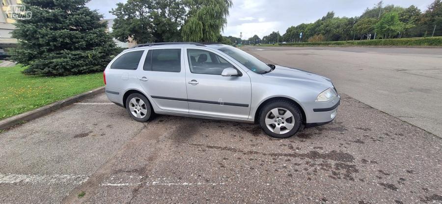 Grey Skoda Octavia 2008 in Klaipeda, with an engine capacity of 2.00 L and mileage of 321 thousand km for 1200 €, photo 3 on AUTOMOTO.COM.LV