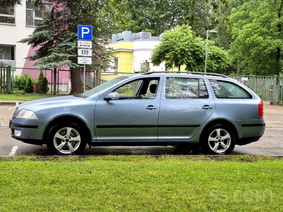 Grey Skoda Octavia 2009 in Riga, with an engine capacity of 1.60 L and mileage of 0 thousand km for 1650 €, photo 5 on AUTOMOTO.COM.LV