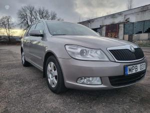 Pelēks Skoda Octavia 2009 Panevēža, ar dzinēja tilpumu 1.60 L un nobraukumu 280 tūkst. km par 2500 €, foto  vietnē AUTOMOTO.COM.LV