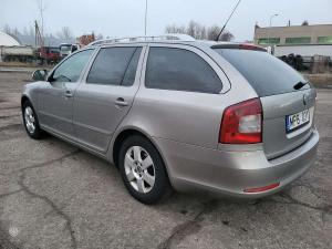 Grey Skoda Octavia 2009 in Panevezys, with an engine capacity of 1.60 L and mileage of 280 thousand km for 2500 €, photo 3 on AUTOMOTO.COM.LV