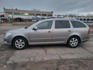 Grey Skoda Octavia 2009 in Panevezys, with an engine capacity of 1.60 L and mileage of 280 thousand km for 2500 €, photo 5 on AUTOMOTO.COM.LV