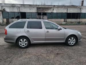 Grey Skoda Octavia 2009 in Panevezys, with an engine capacity of 1.60 L and mileage of 280 thousand km for 2500 €, photo 6 on AUTOMOTO.COM.LV