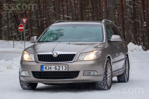 Grey Skoda Octavia 2009 in Riga, with an engine capacity of 2.00 L and mileage of 347 thousand km for 2000 €, photo  on AUTOMOTO.COM.LV