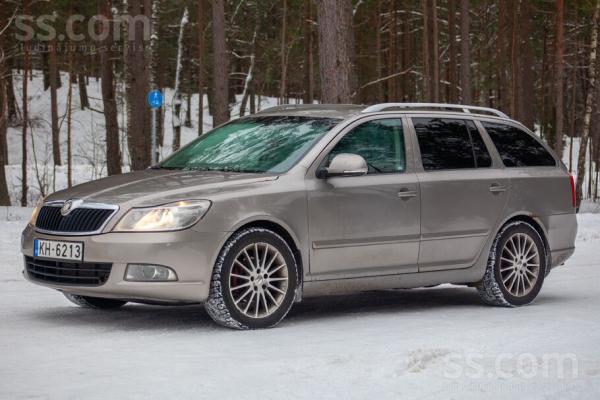 Pelēks Skoda Octavia 2009 Rīga, ar dzinēja tilpumu 2.00 L un nobraukumu 347 tūkst. km par 2000 €, foto 2 vietnē AUTOMOTO.COM.LV