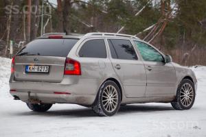 Pelēks Skoda Octavia 2009 Rīga, ar dzinēja tilpumu 2.00 L un nobraukumu 347 tūkst. km par 2000 €, foto 4 vietnē AUTOMOTO.COM.LV