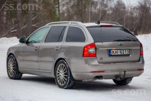 Pelēks Skoda Octavia 2009 Rīga, ar dzinēja tilpumu 2.00 L un nobraukumu 347 tūkst. km par 2000 €, foto 5 vietnē AUTOMOTO.COM.LV