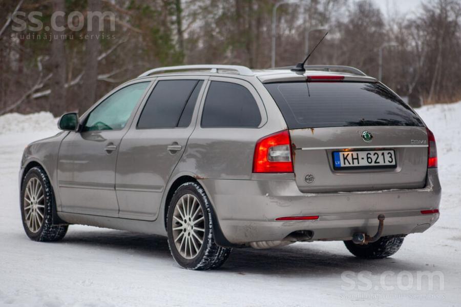 Pelēks Skoda Octavia 2009 Rīga, ar dzinēja tilpumu 2.00 L un nobraukumu 347 tūkst. km par 2000 €, foto 5 vietnē AUTOMOTO.COM.LV