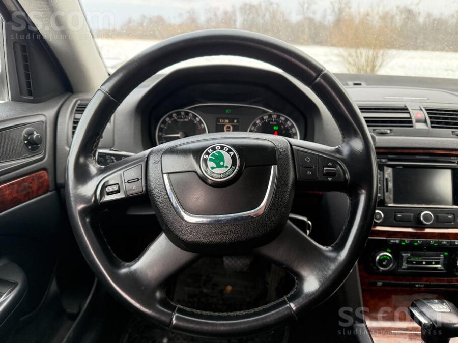 Pelēks Skoda Octavia 2009 Rīga, ar dzinēja tilpumu 2.00 L un nobraukumu 347 tūkst. km par 2000 €, foto 8 vietnē AUTOMOTO.COM.LV