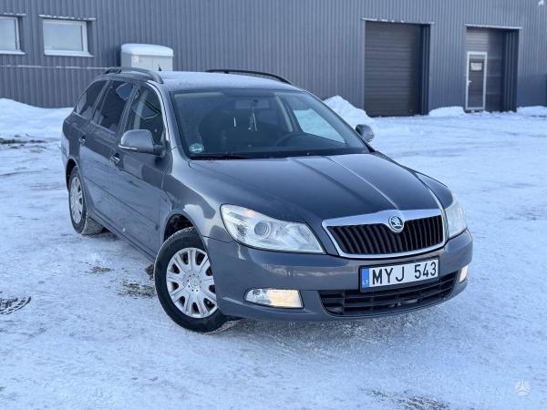 Pelēks Skoda Octavia 2009 Viļņa, ar dzinēja tilpumu 1.80 L un nobraukumu 141 tūkst. km par 2350 €, foto 1 vietnē AUTOMOTO.COM.LV