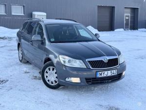 Pelēks Skoda Octavia 2009 Viļņa, ar dzinēja tilpumu 1.80 L un nobraukumu 141 tūkst. km par 2350 €, foto  vietnē AUTOMOTO.COM.LV