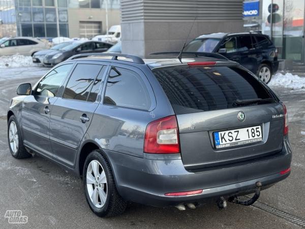 Pelēks Skoda Octavia 2009 Viļņa, ar dzinēja tilpumu 1.90 L un nobraukumu 320 tūkst. km par 2250 €, foto 4 vietnē AUTOMOTO.COM.LV