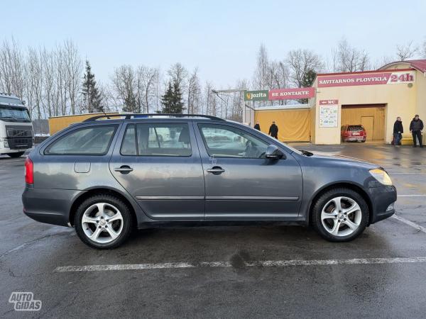 Grey Skoda Octavia 2009 in Kaunas, with an engine capacity of 1.60 L and mileage of 370 thousand km for 1890 €, photo 6 on AUTOMOTO.COM.LV
