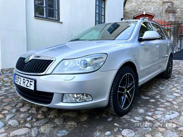 Pelēks Skoda Octavia 2009 Tallina, ar dzinēja tilpumu 1.90 L un nobraukumu 255 tūkst. km par 3999 €, foto 1 vietnē AUTOMOTO.COM.LV
