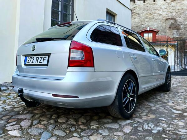 Pelēks Skoda Octavia 2009 Tallina, ar dzinēja tilpumu 1.90 L un nobraukumu 255 tūkst. km par 3999 €, foto 3 vietnē AUTOMOTO.COM.LV