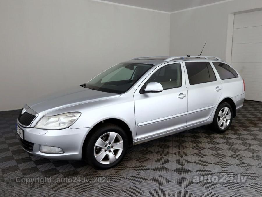 Grey Skoda Octavia 2009 in Tallinn, with an engine capacity of 2.00 L and mileage of 335 thousand km for 2199 €, photo 2 on AUTOMOTO.COM.LV