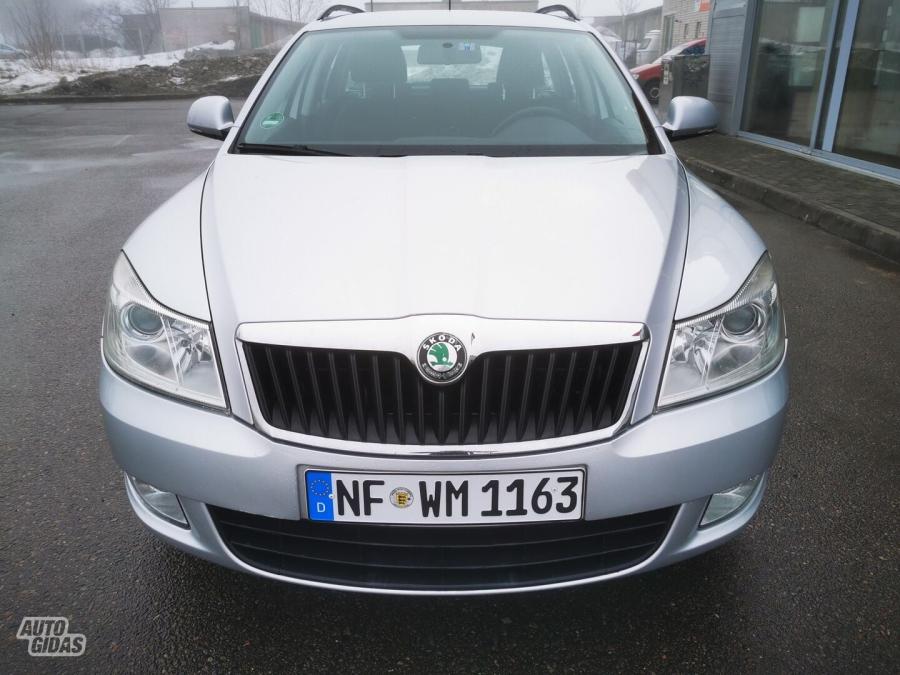 Pelēks Skoda Octavia 2009 Klaipėda, ar dzinēja tilpumu 1.90 L un nobraukumu 217 tūkst. km par 3690 €, foto 2 vietnē AUTOMOTO.COM.LV