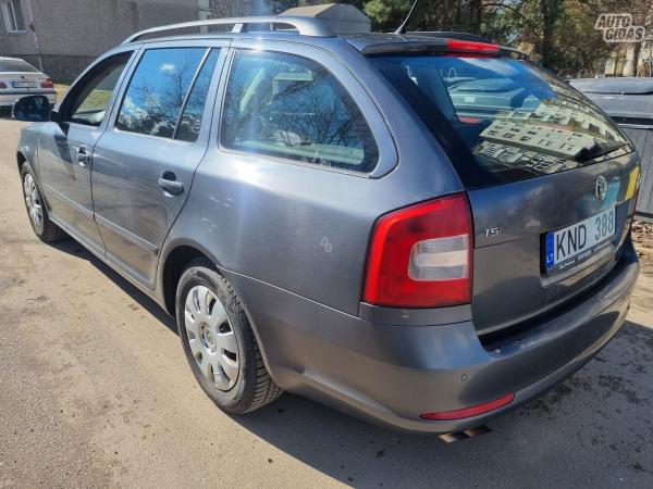 Pelēks Skoda Octavia 2009 Kauņa, ar dzinēja tilpumu 1.80 L un nobraukumu 230 tūkst. km par 1850 €, foto 4 vietnē AUTOMOTO.COM.LV