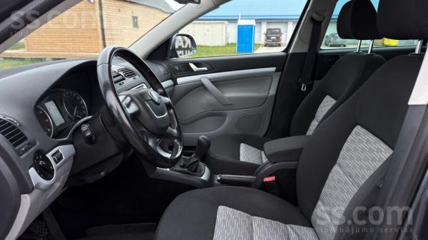 Pelēks Skoda Octavia 2009 Liepāja, ar dzinēja tilpumu 1.80 L un nobraukumu 255 tūkst. km par 2890 €, foto 9 vietnē AUTOMOTO.COM.LV