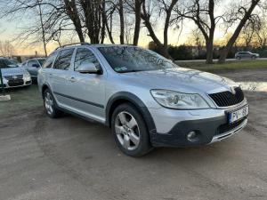Pelēks Skoda Octavia 2009 Rīga, ar dzinēja tilpumu 2.00 L un nobraukumu 407 tūkst. km par 3995 €, foto 3 vietnē AUTOMOTO.COM.LV