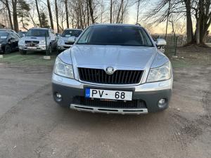 Pelēks Skoda Octavia 2009 Rīga, ar dzinēja tilpumu 2.00 L un nobraukumu 407 tūkst. km par 3995 €, foto 4 vietnē AUTOMOTO.COM.LV