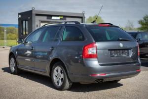 Grey Skoda Octavia 2009 in Liepaja, with an engine capacity of 1.80 L and mileage of 231 thousand km for 5700 €, photo 3 on AUTOMOTO.COM.LV