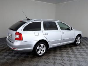 Pelēks Skoda Octavia 2009 Tallina, ar dzinēja tilpumu 2.00 L un nobraukumu 335 tūkst. km par 1799 €, foto 4 vietnē AUTOMOTO.COM.LV