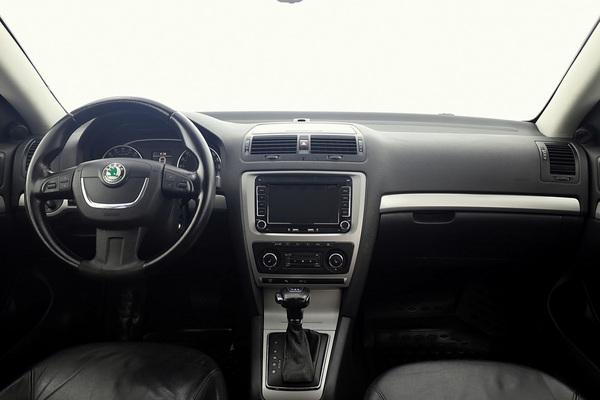 Pelēks Skoda Octavia 2009 Tallina, ar dzinēja tilpumu 2.00 L un nobraukumu 335 tūkst. km par 1799 €, foto 5 vietnē AUTOMOTO.COM.LV